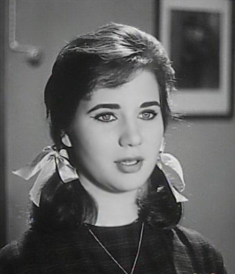 قطة السينما العربية زبيدة ثروت تظهر مجدداً مجلة هي